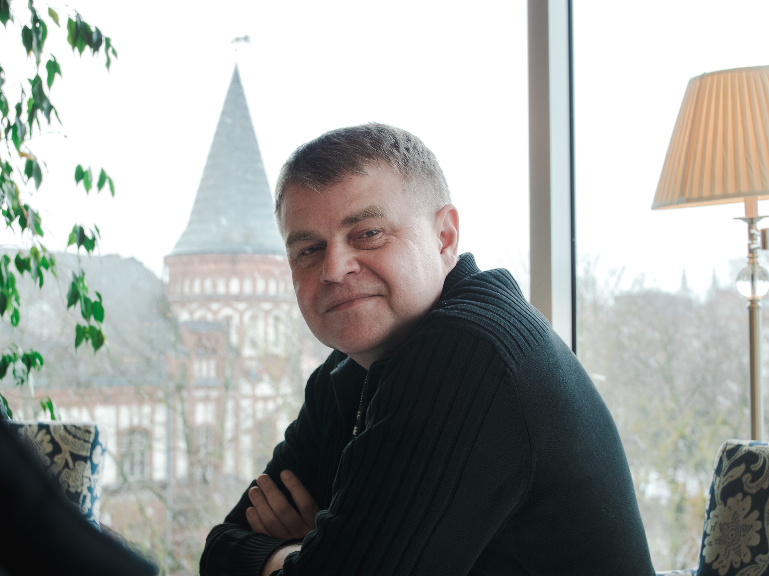 Andrus Kivirähk: Mõistlik on inimeste hämaraladesse mitte tungida ...